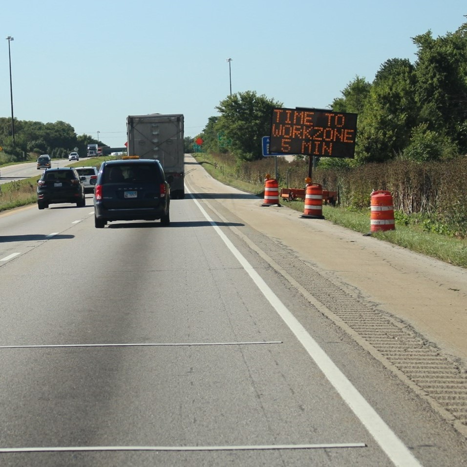 Travel smart: CEE team helps design smart work zones | Illinois Center ...